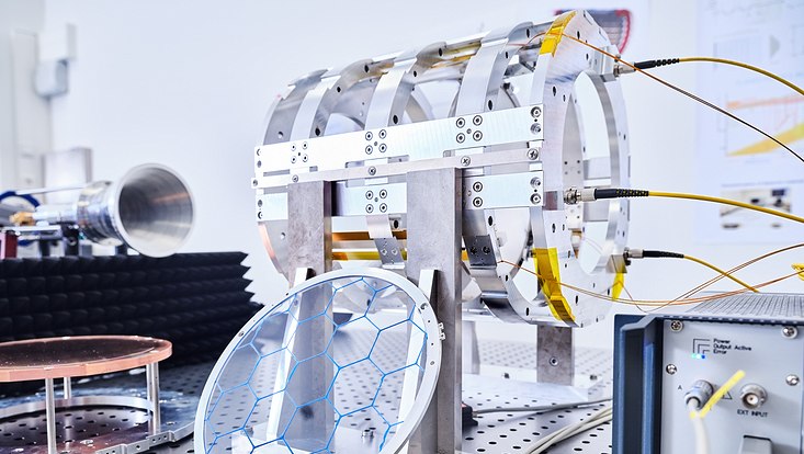 Axion haloscope signal power from reciprocity : Quantum Universe ...